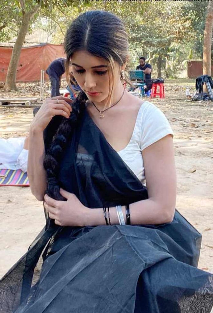 90+ Naila Nayem Photo, HD Pic, Image » Photo Gallery 2021